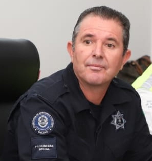 Decisión personal de Enrique Chabolla renunciar o seguir como Director ...