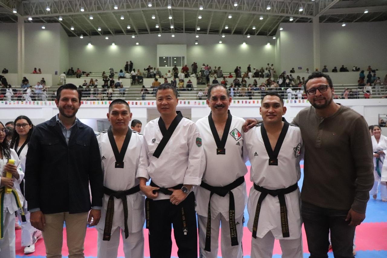 Entregan medalla honorífica a Chelis Oliveros por el impulso al TKD ...